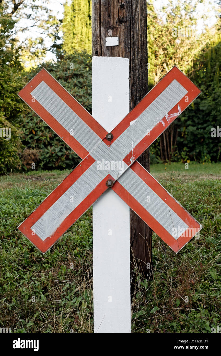 Faire forme de signe x Banque de photographies et d’images à haute ...