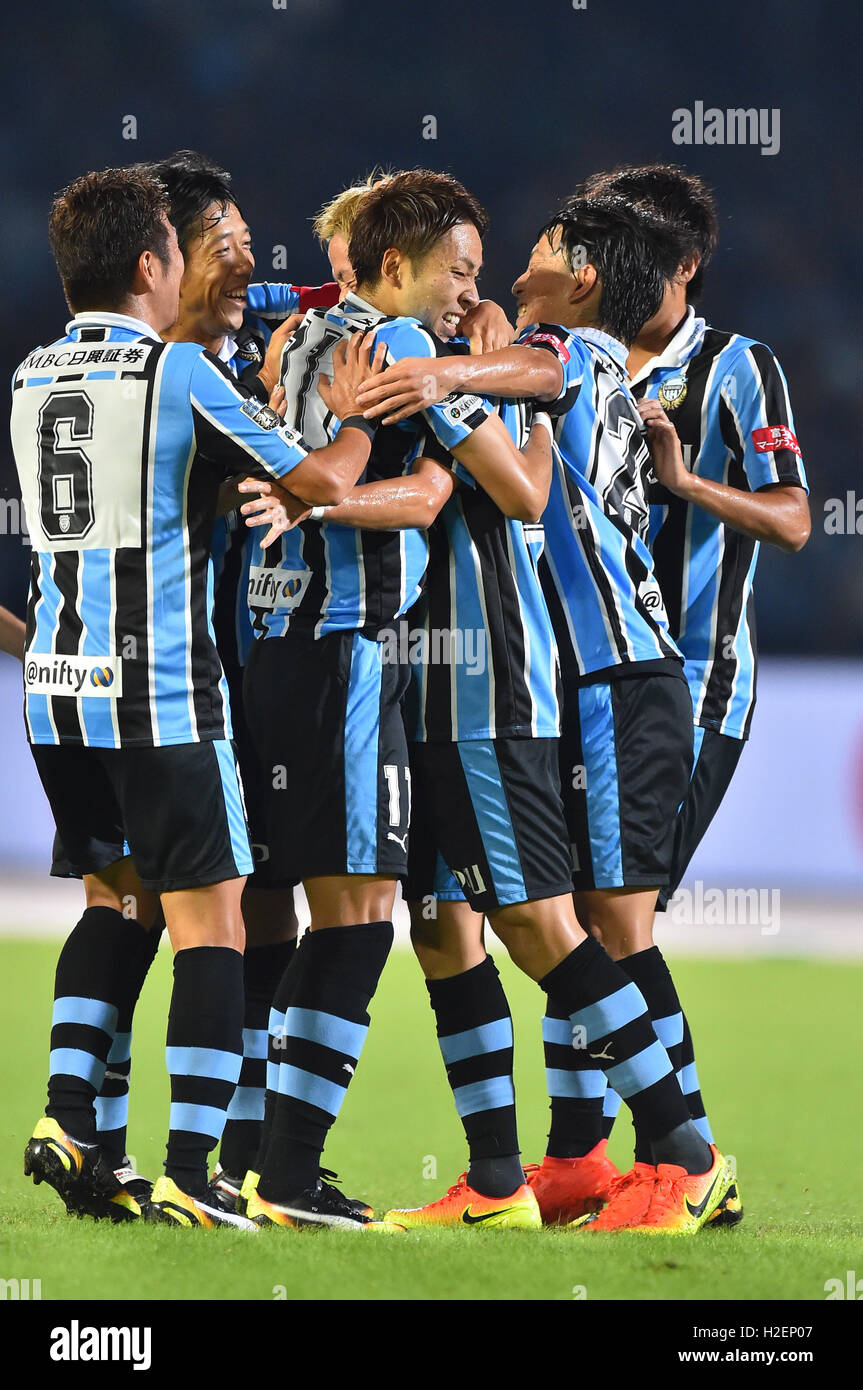 Kanagawa, Japon. 25 Septembre, 2016. Groupe de l'équipe Kawasaki Frontale Football/soccer ...