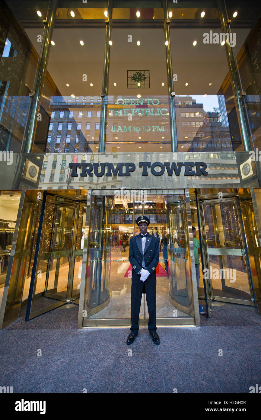 Trum door Banque de photographies et d’images à haute résolution - Alamy