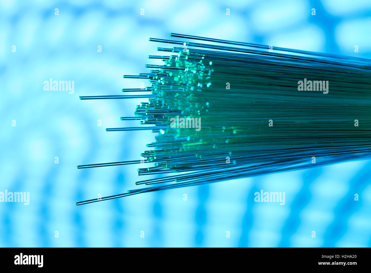 Glass fiber cable Banque de photographies et d’images à haute ...