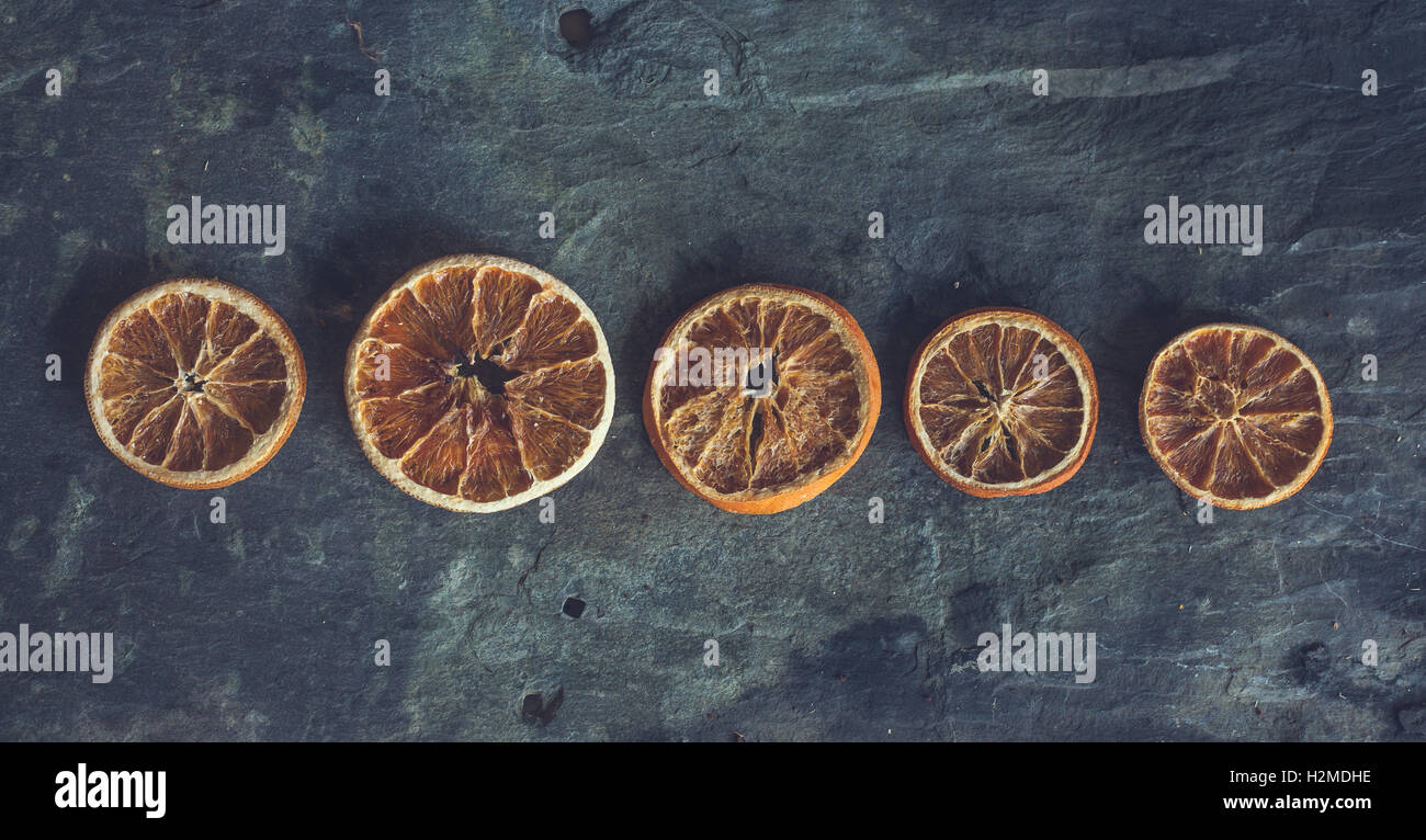 Oranges séchées Banque de photographies et d’images à haute résolution ...