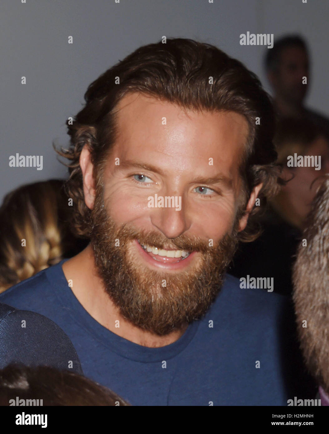 Acteur barbu Banque de photographies et d’images à haute résolution - Alamy