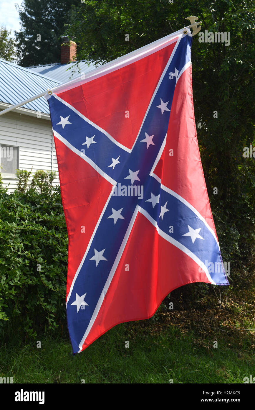 Old confederate national flag Banque de photographies et d’images à ...