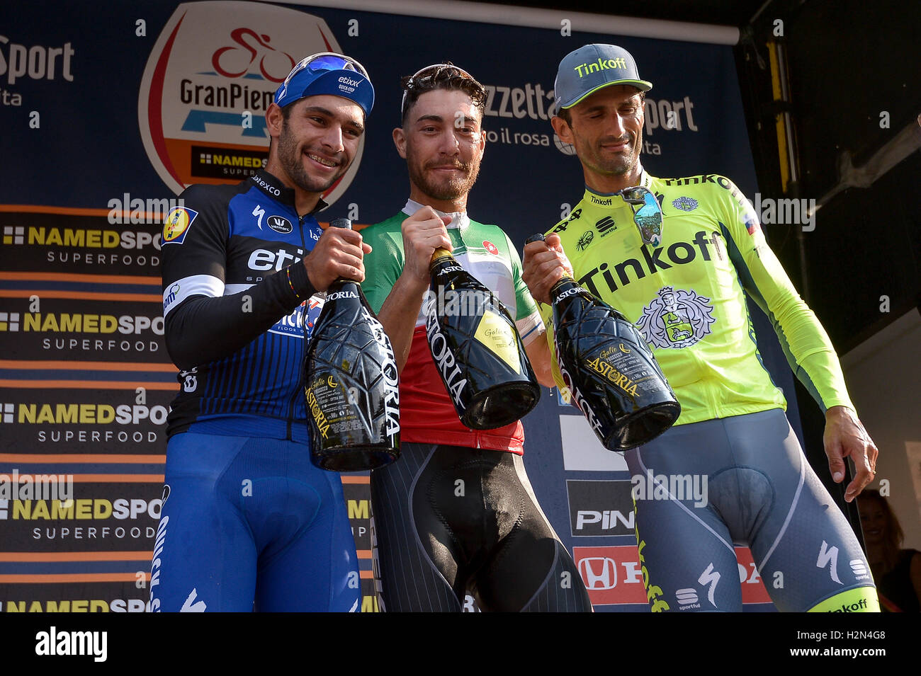 Fernando gaviria Banque de photographies et d’images à haute résolution ...