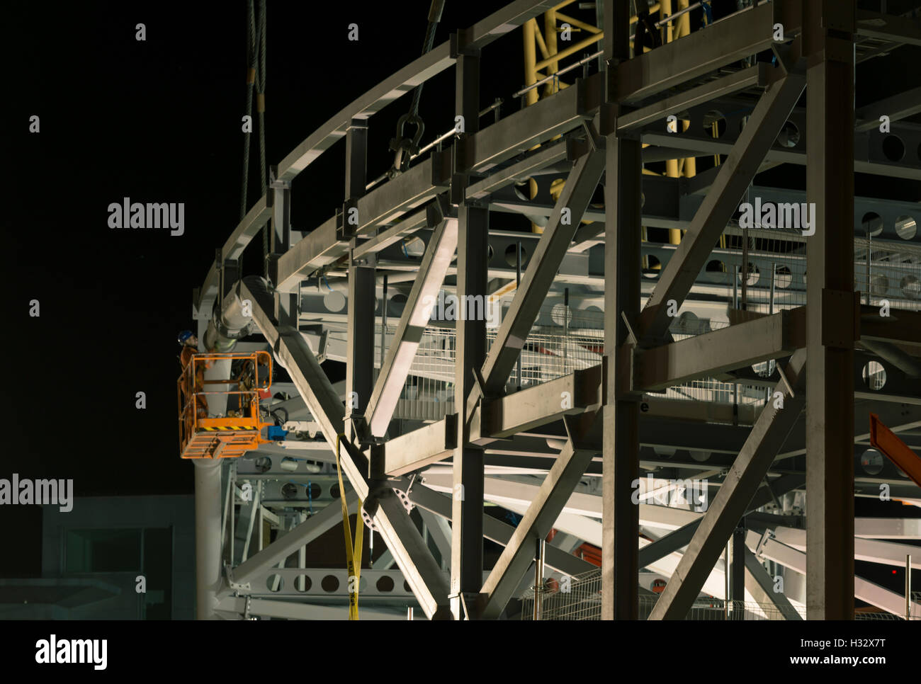 Installation de la voûte plantaire, une opération technique importante ...