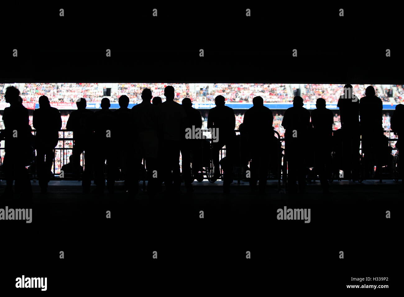 Spectateurs dans le stade Banque de photographies et d’images à haute ...