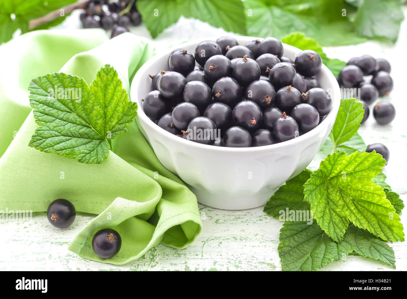 Cassis fruit manger Banque de photographies et d’images à haute ...