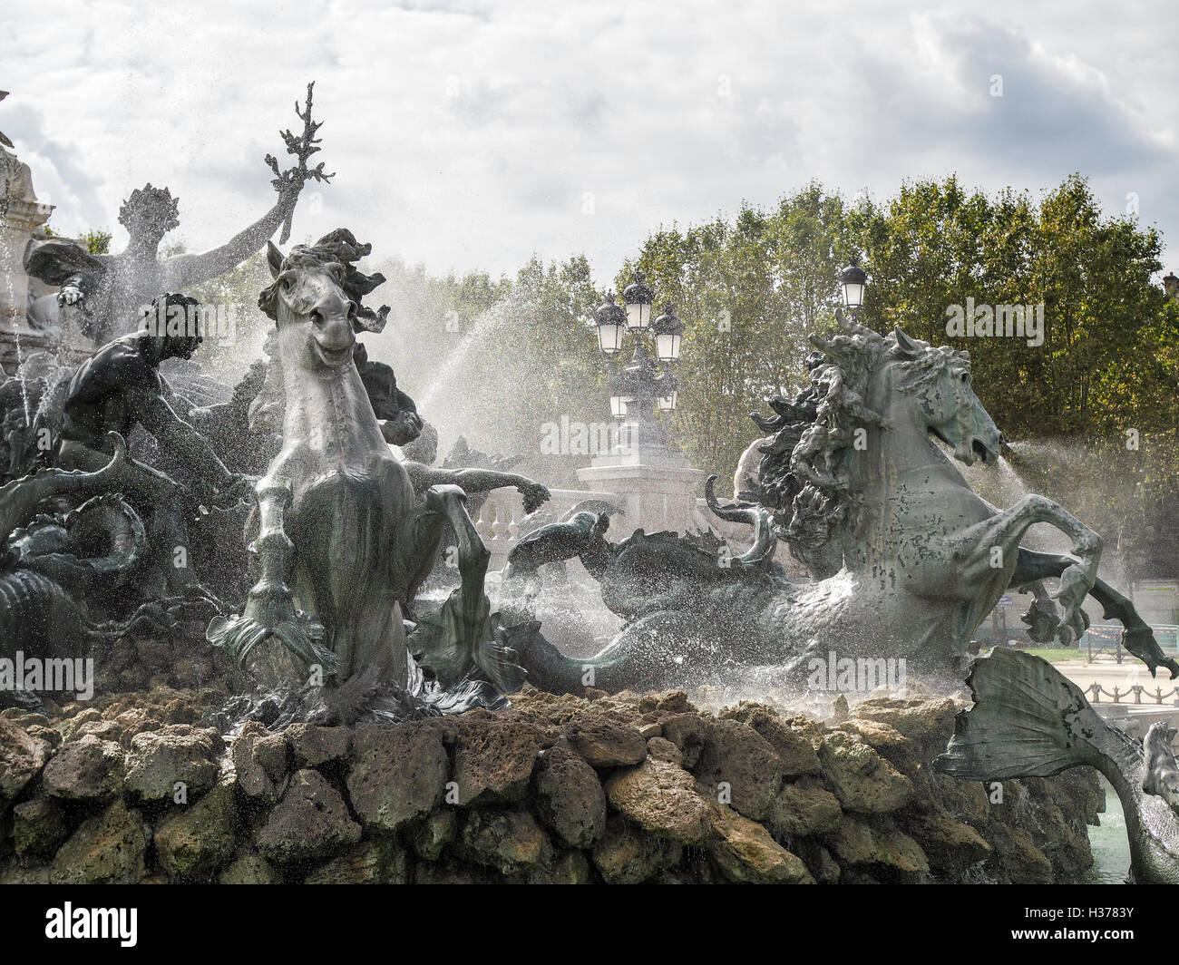 Monuments des girondins Banque de photographies et d’images à haute ...