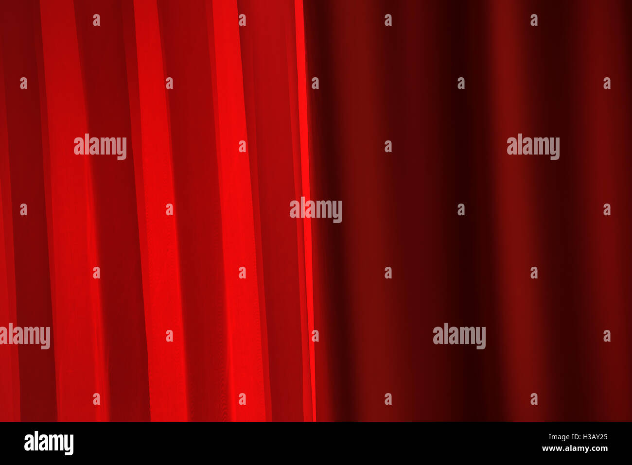 Rideaux rouges Banque de photographies et d’images à haute résolution ...