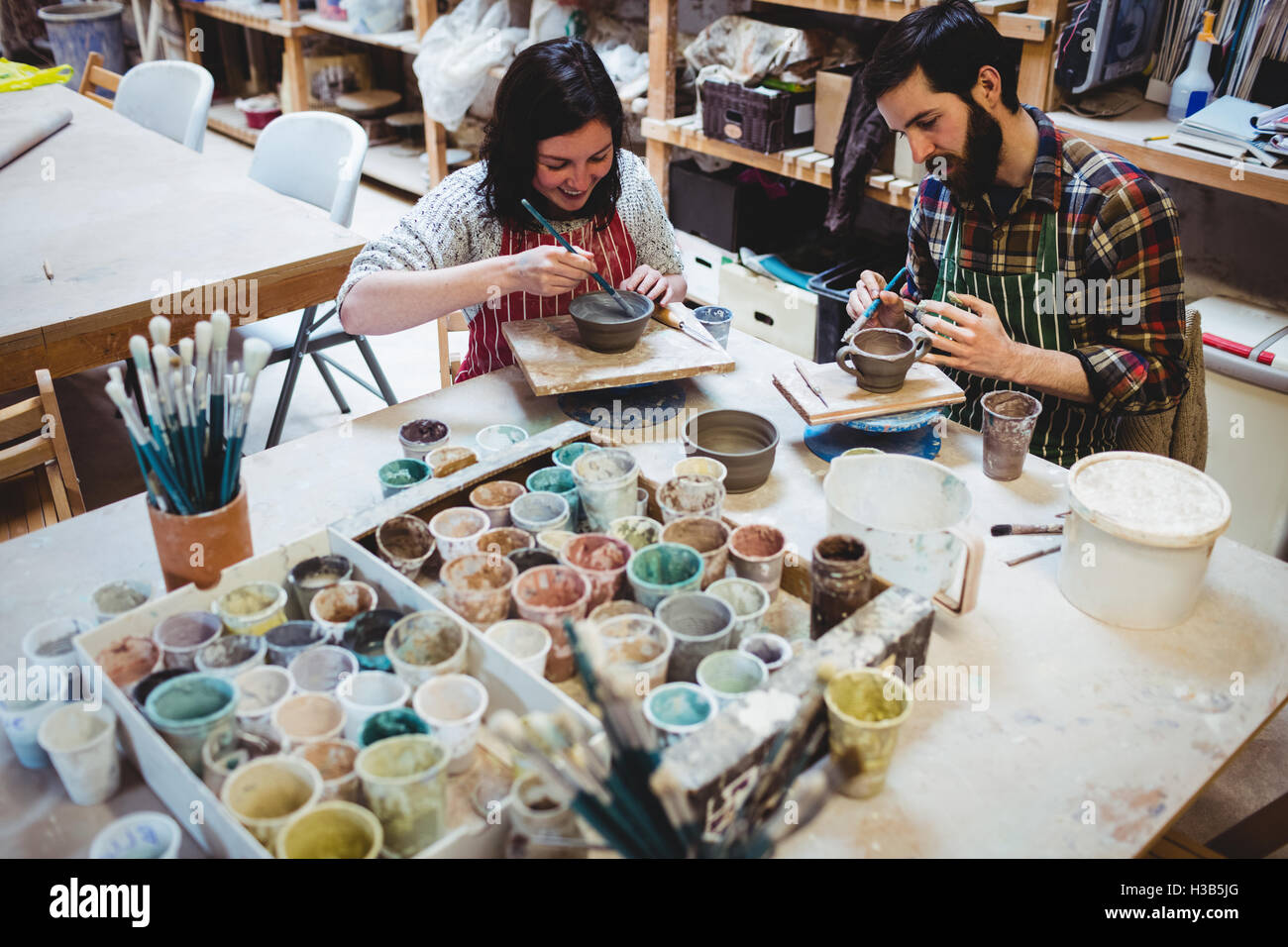 Fabrication de pots Banque de photographies et d’images à haute ...