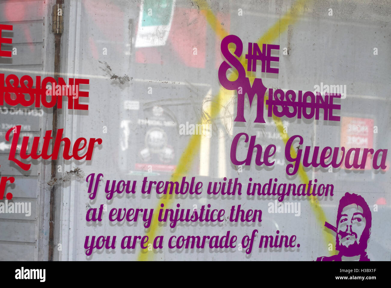 Sine missione Banque de photographies et d’images à haute résolution ...