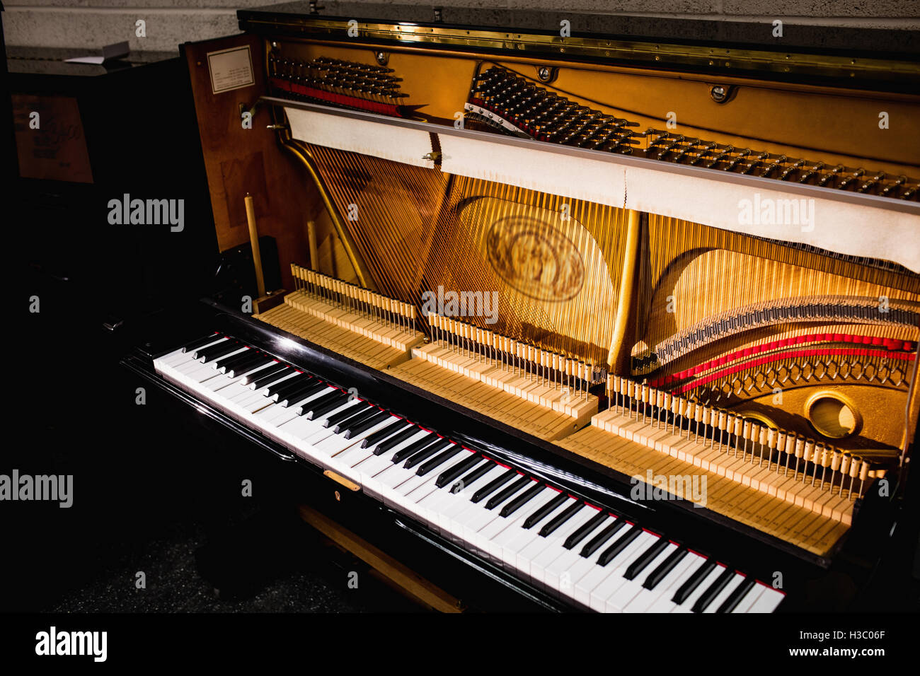 Clavier de piano Banque de photographies et d’images à haute résolution ...