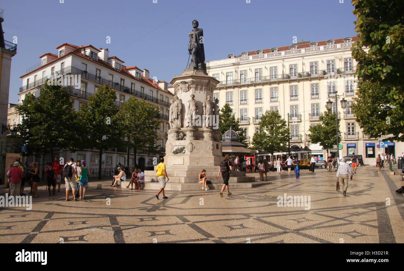 Praca Luis de Camoes dans quartier du Chiado Lisbonne Portugal Photo ...