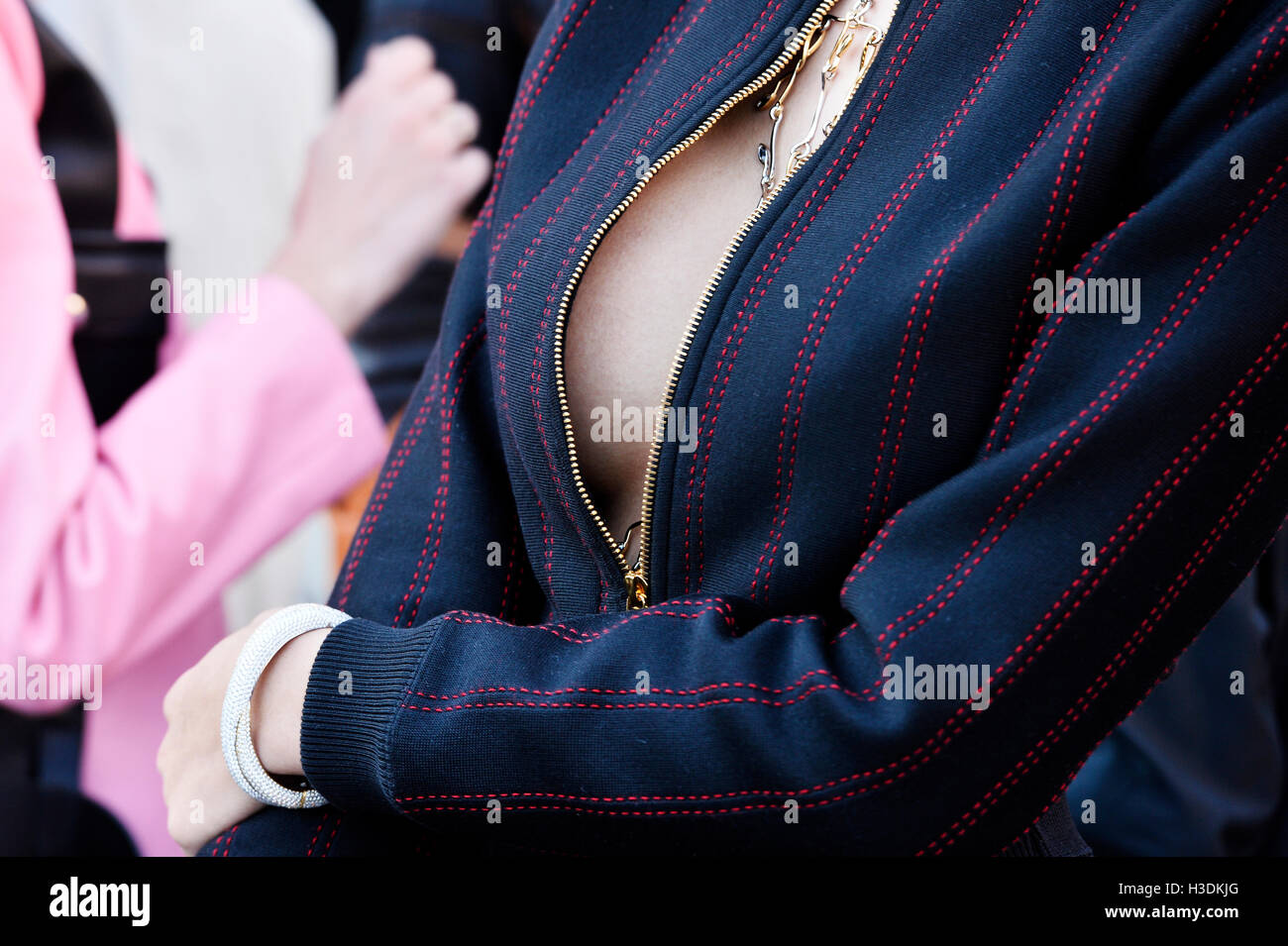 Louis vuitton 2017 place vendôme Banque de photographies et d’images à ...