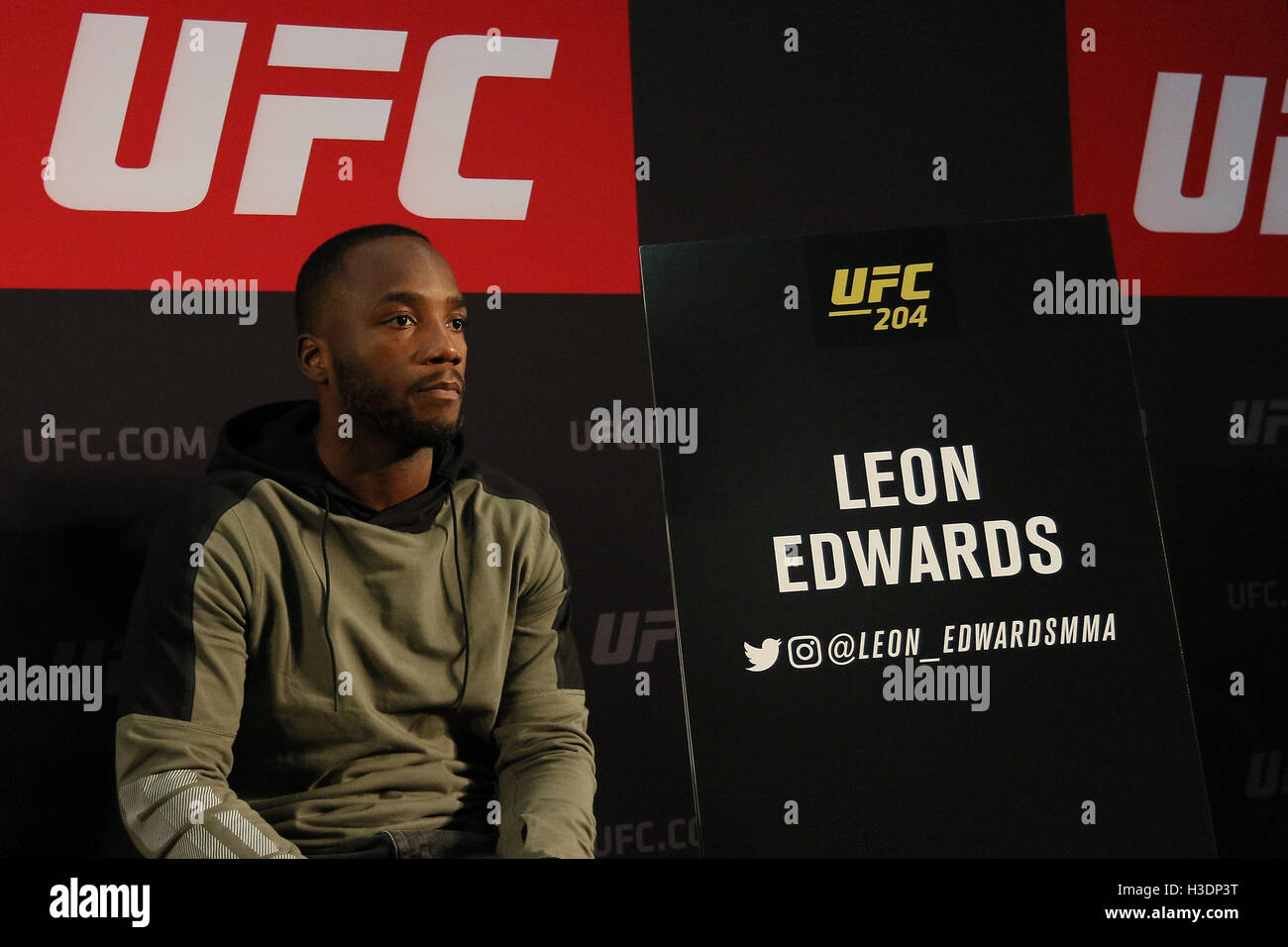 Combat ufc 204 Banque de photographies et d’images à haute résolution ...