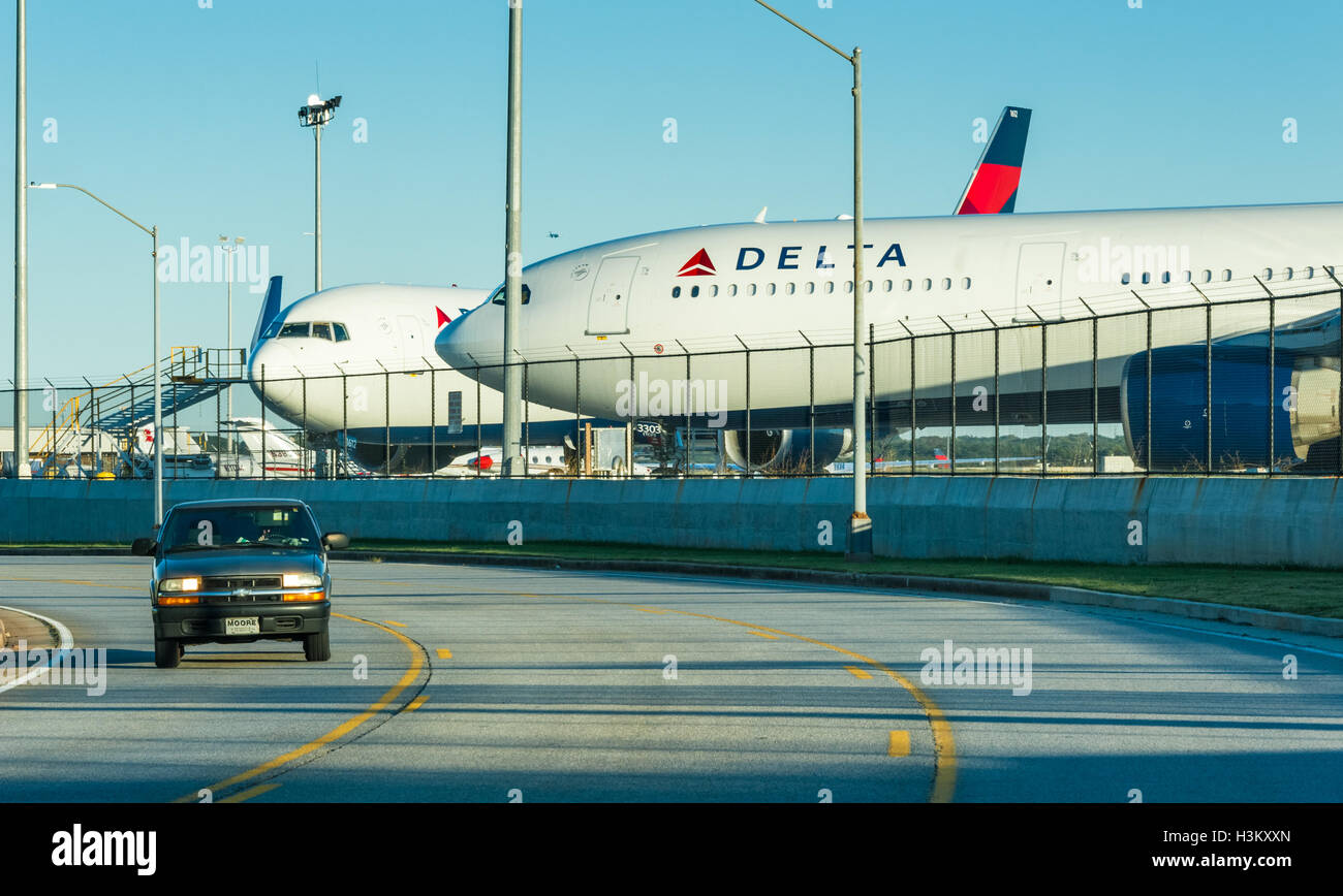 Delta air lines atlanta Banque de photographies et d’images à haute ...
