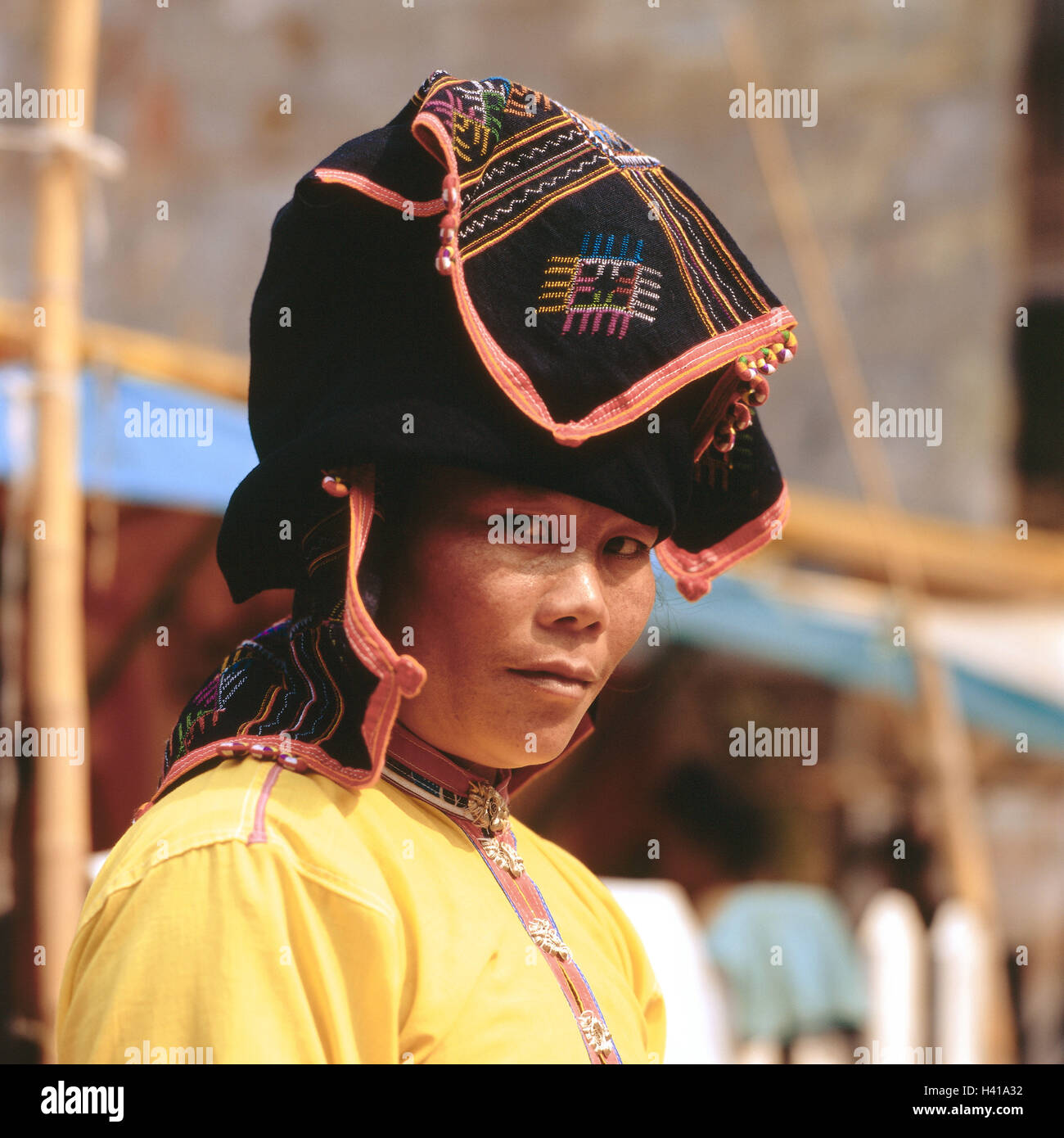 Tai dam woman Banque de photographies et d’images à haute résolution ...