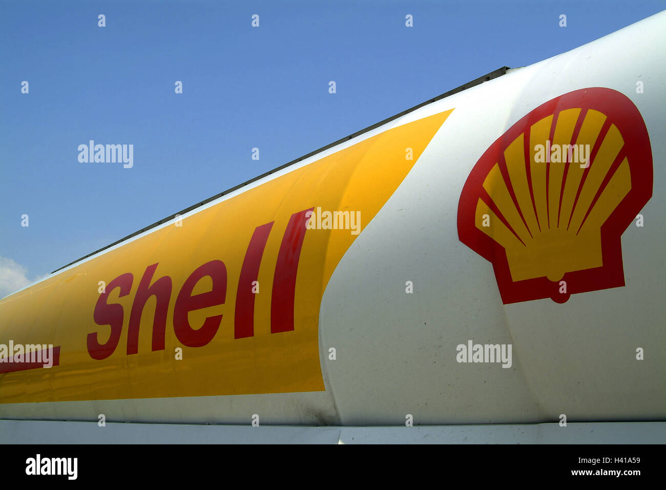 Shell Tanker Photos & Shell Tanker Images - Alamy