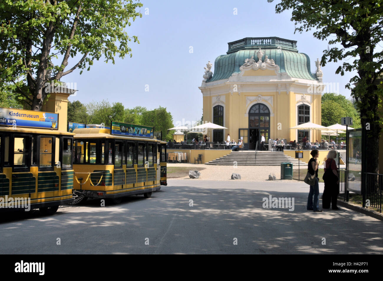 Pavillon du zoo de vienne Banque de photographies et d’images à haute ...