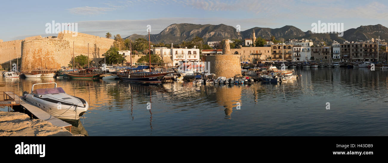 Chypre kyrenia Banque de photographies et d’images à haute résolution ...