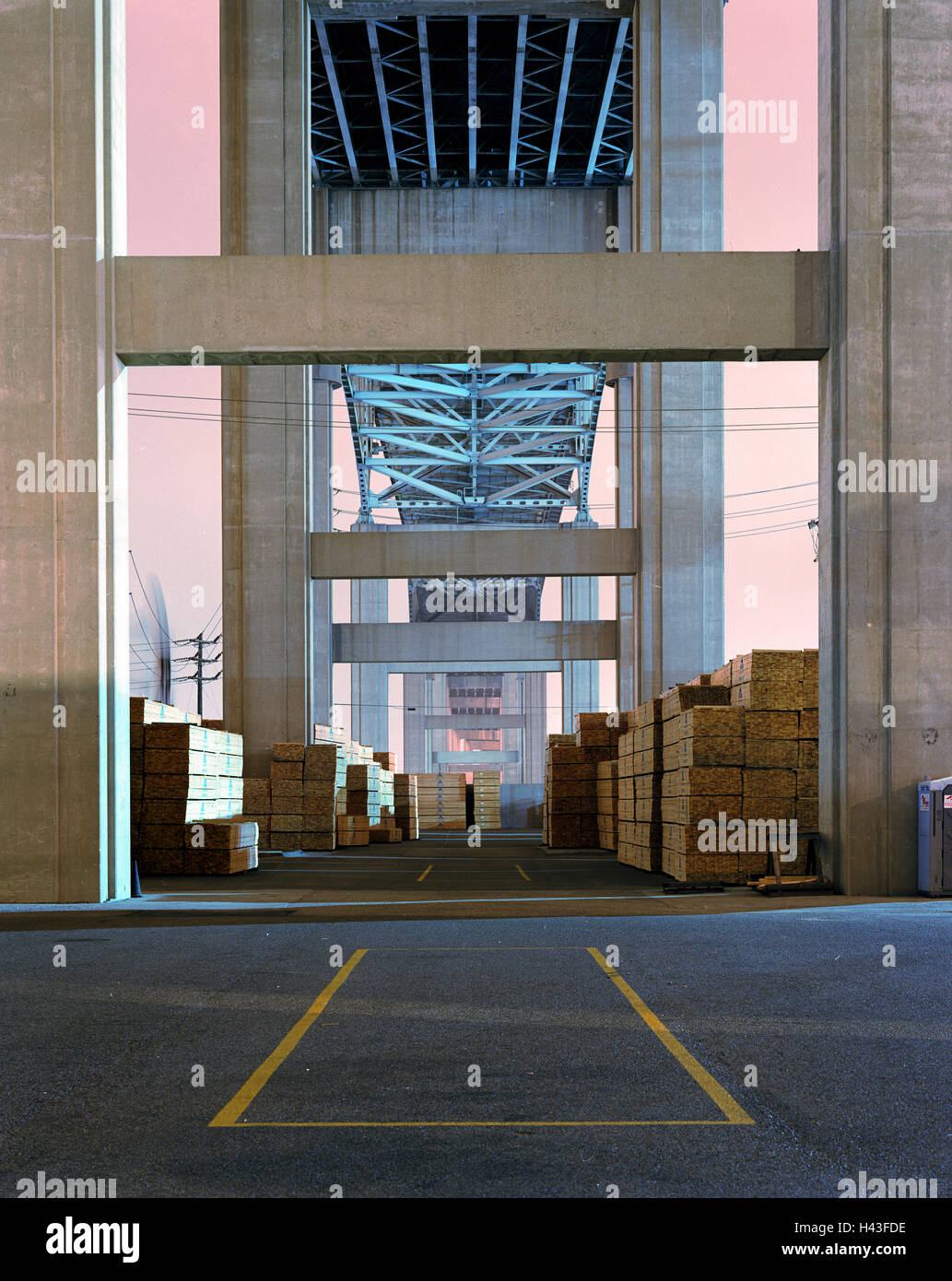 Pile de pont Banque de photographies et d’images à haute résolution - Alamy