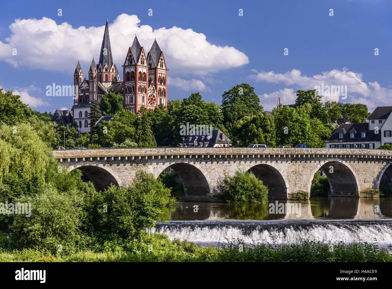 Surplombant la vieille ville de limbourg Banque de photographies et d ...