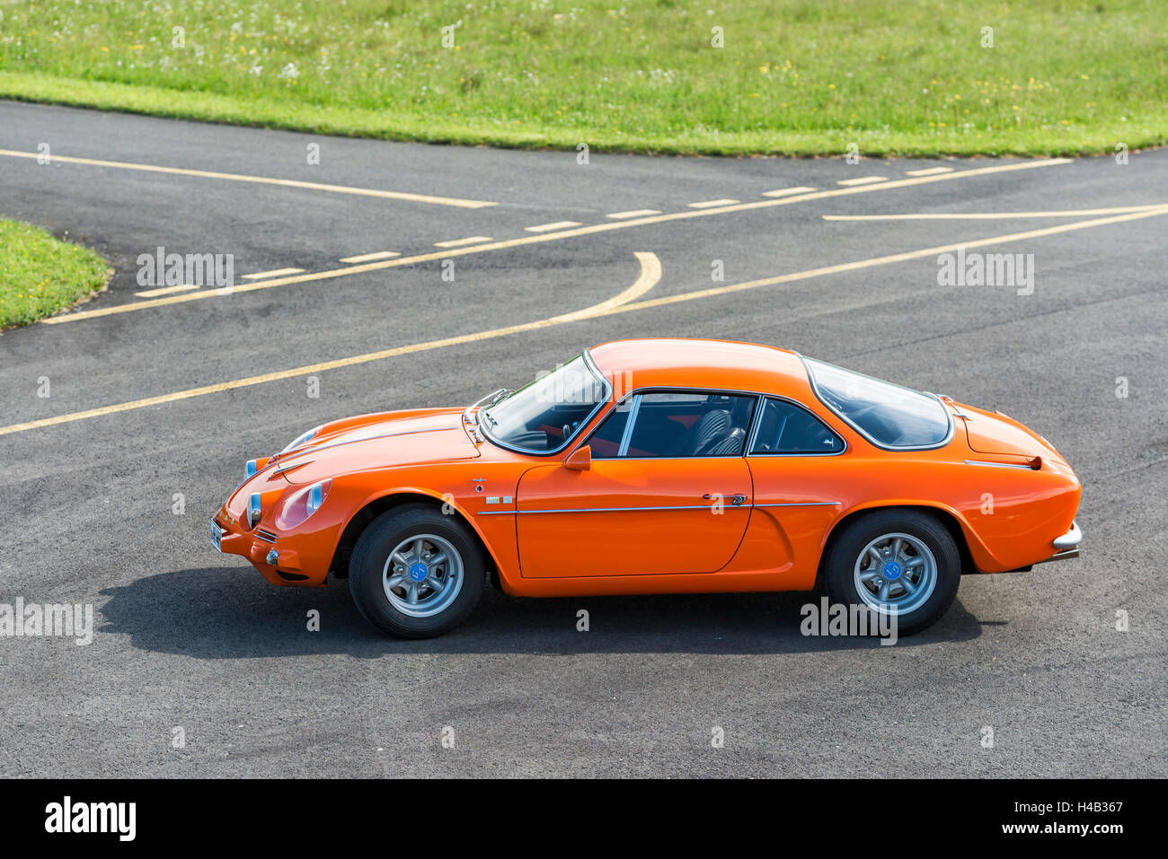 Renault alpine a110 s Banque de photographies et d’images à haute ...