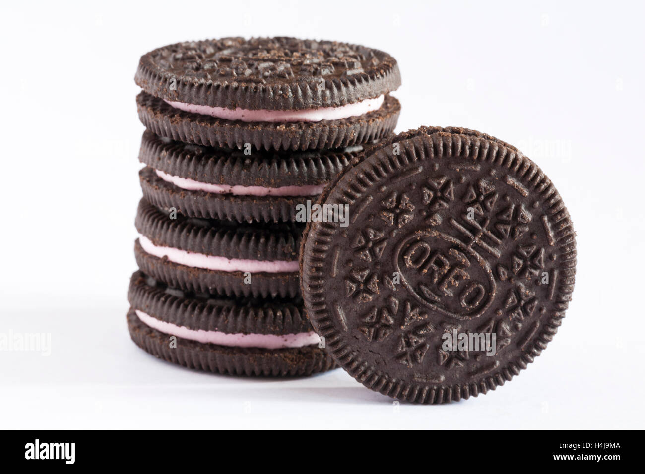 Pile de gâteau au fromage aux fraises en édition limitée de la saveur ...