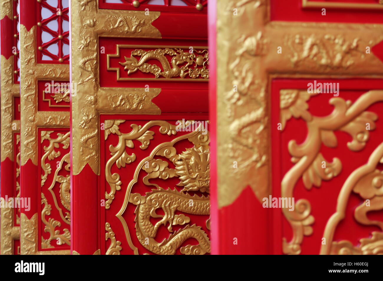 Portes chinoises traditionnelles Banque de photographies et d’images à ...