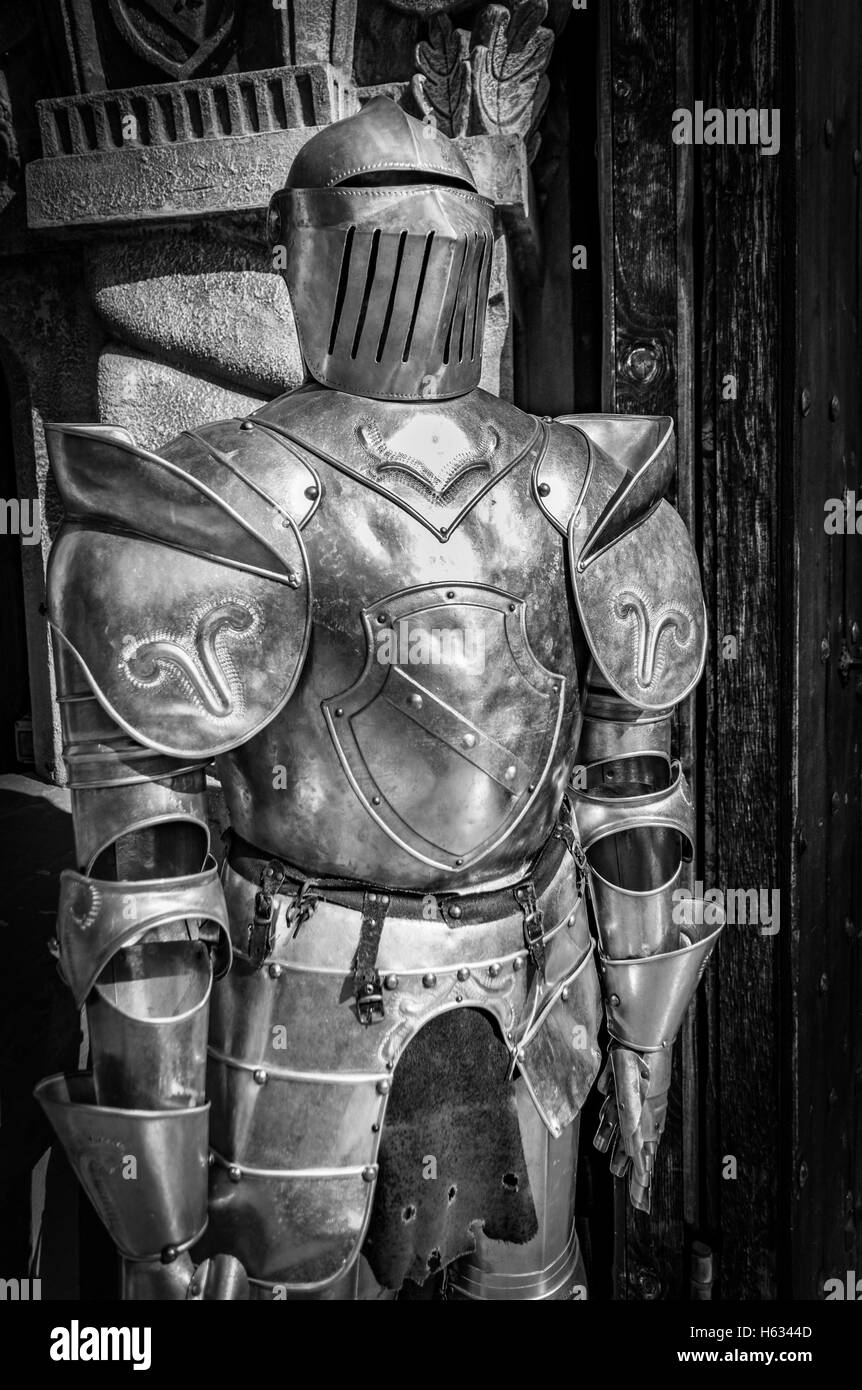 Armure médiévale Banque de photographies et d’images à haute résolution ...