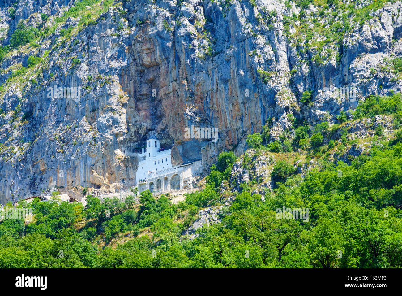 Le monastère d'Ostrog, un monastère orthodoxe serbe à Ostrog ...