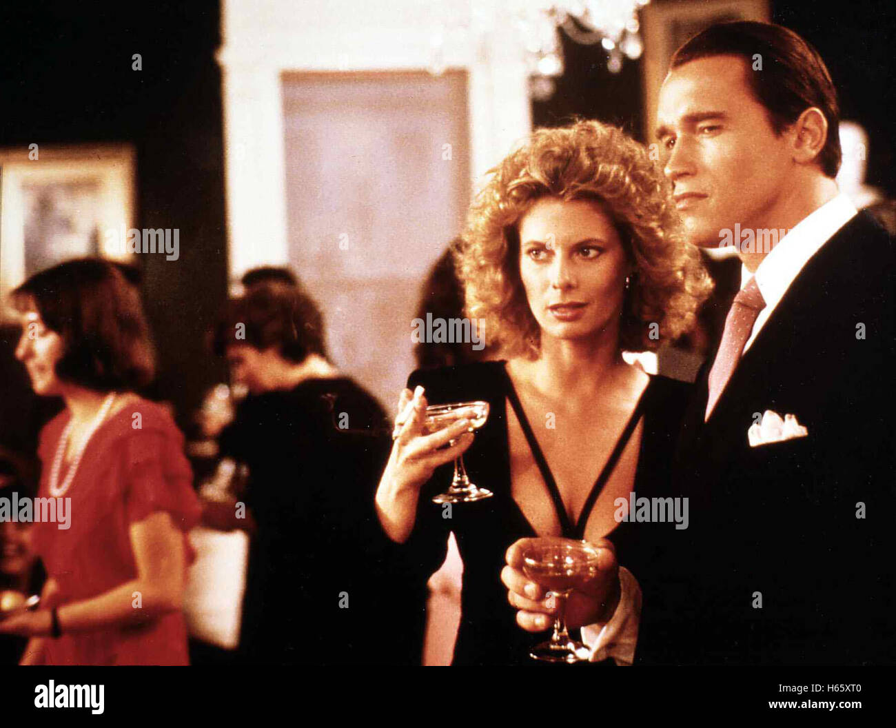 Raw deal 1986 kathryn harrold Banque de photographies et d’images à ...