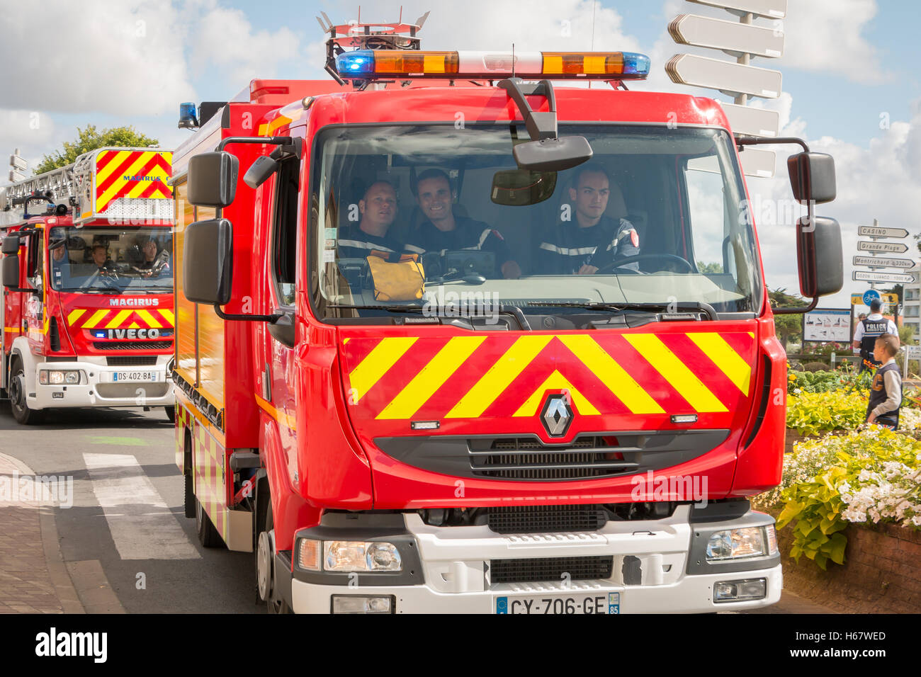 Pompiers france ancien Banque de photographies et d’images à haute ...