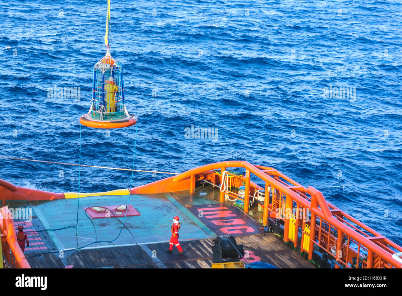 Panier de transfert offshore Banque de photographies et d’images à ...