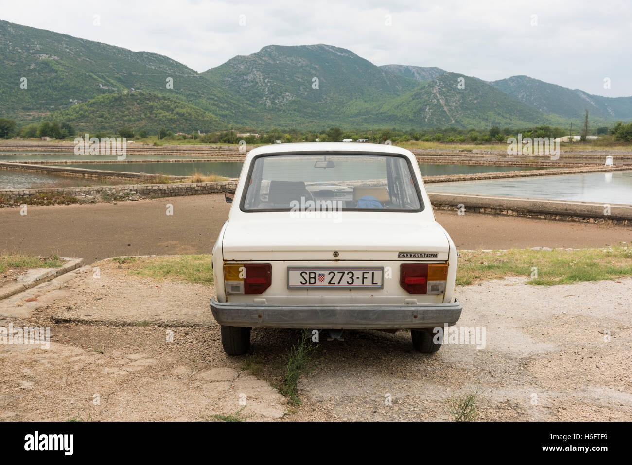 Zastava automobili Banque de photographies et d’images à haute ...