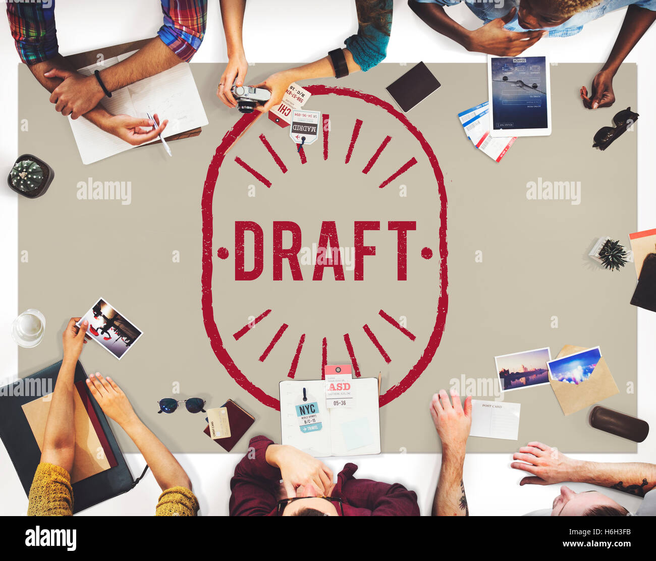 Projet de dessin Croquis Lineart Composition Concept Graphique Photo ...