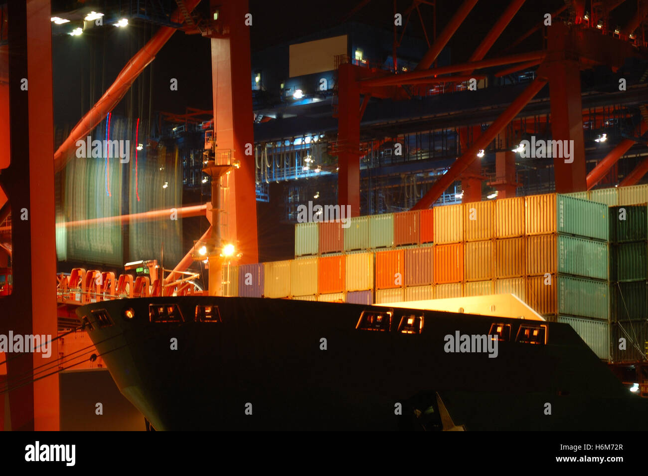 La manutention des navires Banque de photographies et d’images à haute ...