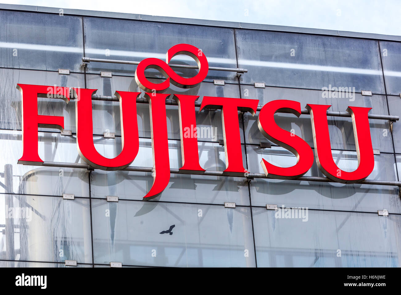 Logo Fujitsu Banque d'image et photos - Alamy