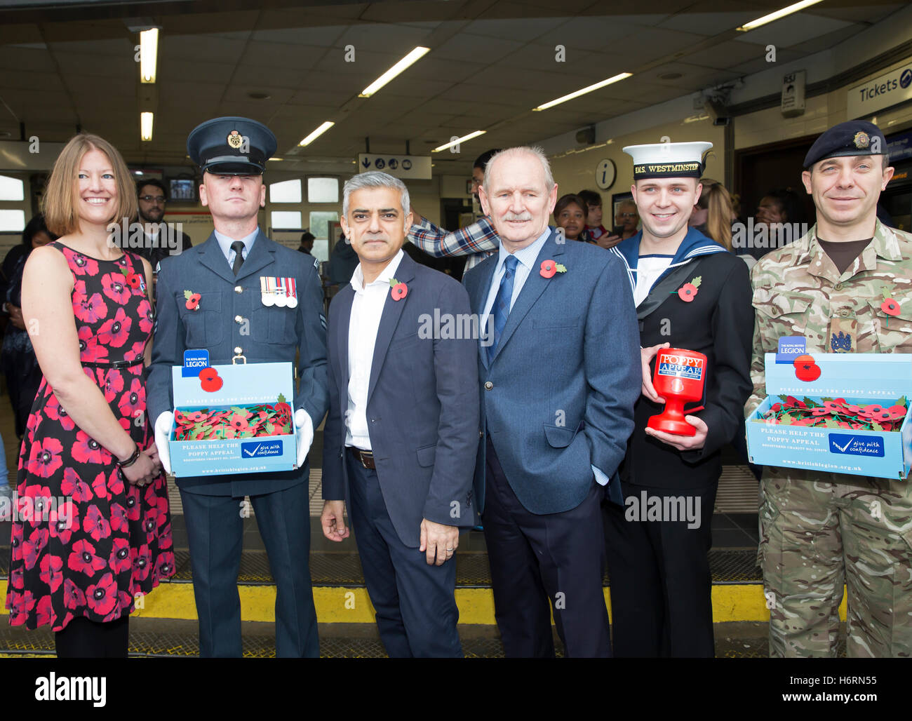Leyton, UK. 1er novembre 2016. Claire Rowcliffe, Directeur de la ...