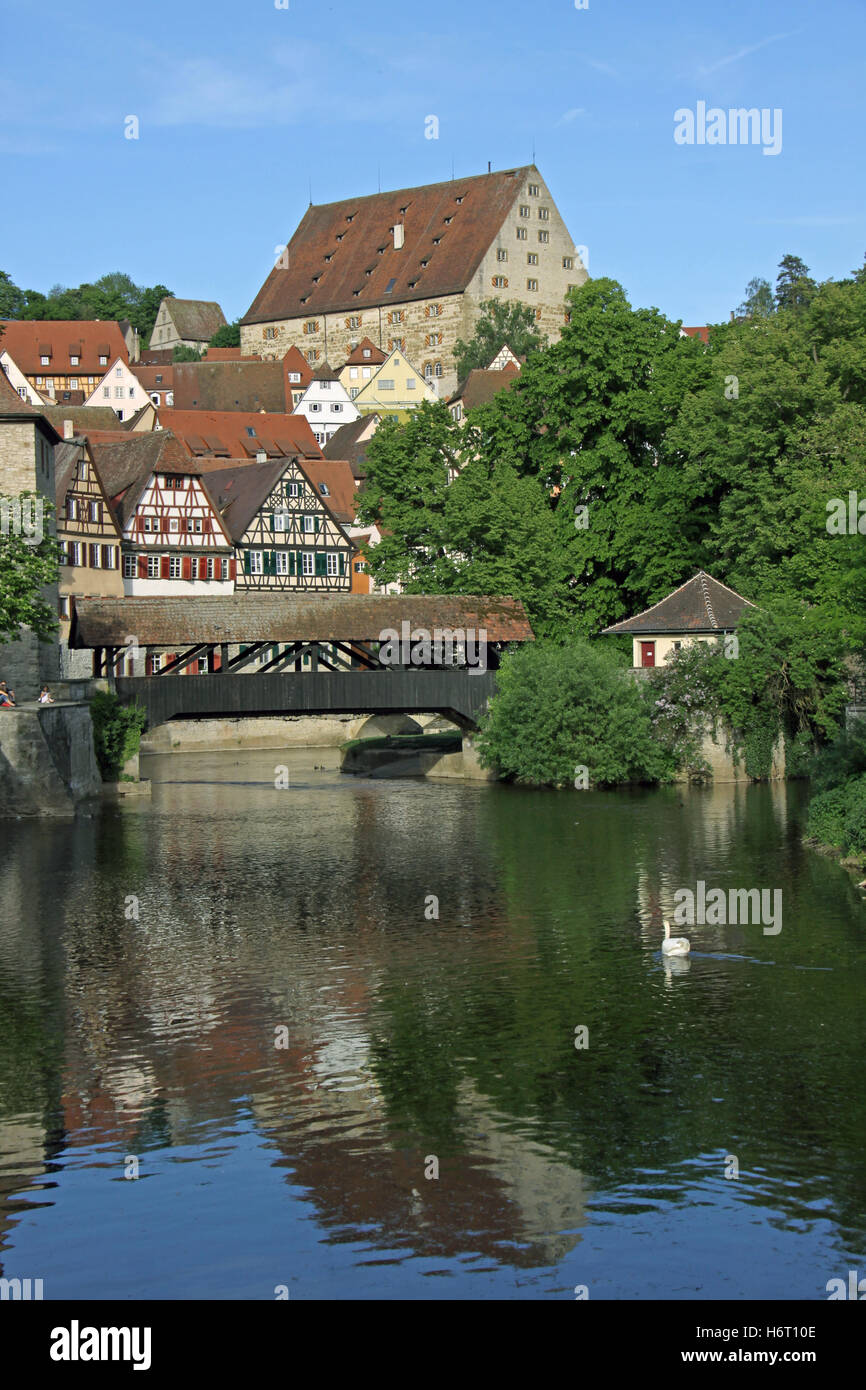 Vieux nouveau pont Banque de photographies et d’images à haute ...