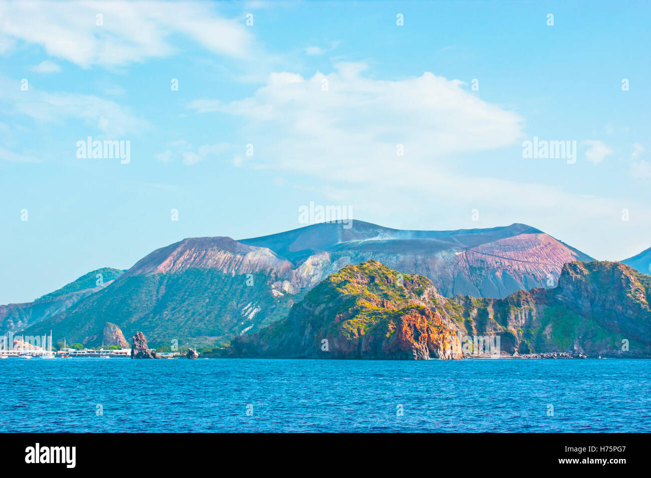 Les fumeurs Fossa cône avec les anciennes traces d'éruption sur la ...