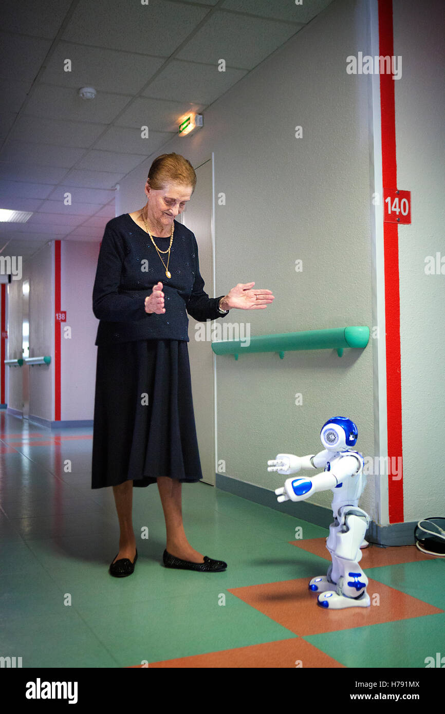 Zora robot Banque de photographies et d’images à haute résolution - Alamy