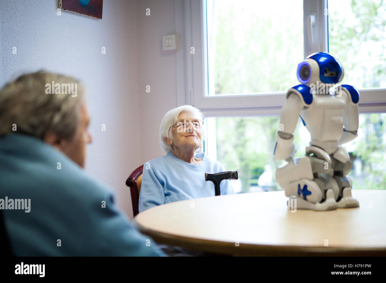 Zora robot Banque de photographies et d’images à haute résolution - Alamy