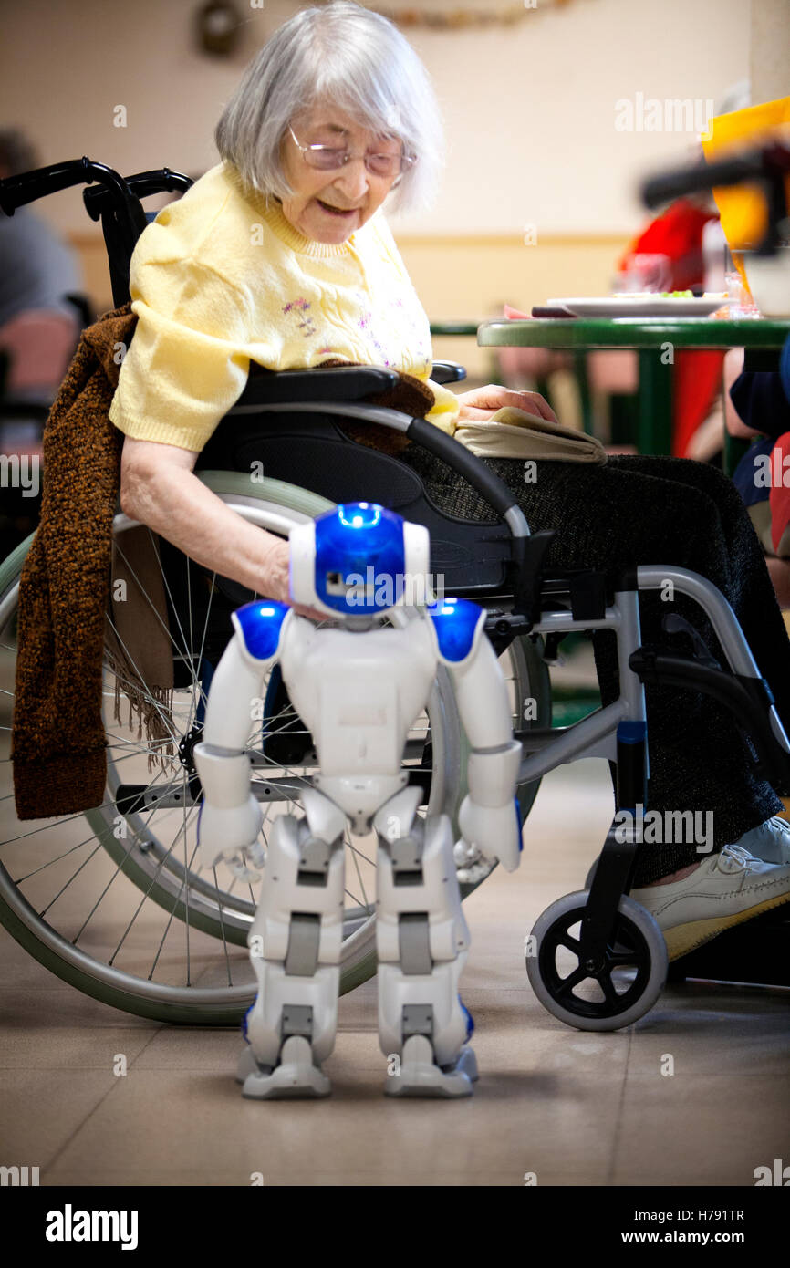 Zora robot Banque de photographies et d’images à haute résolution - Alamy