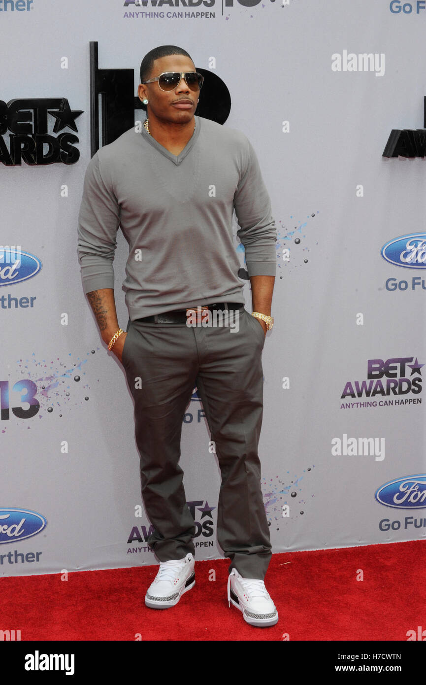 Rapper nelly aka cornell jr Banque de photographies et d’images à haute ...