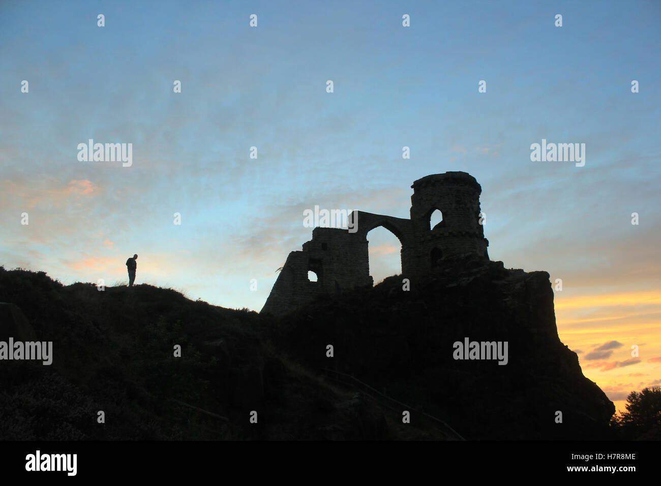 Mow cop castle Banque de photographies et d’images à haute résolution ...