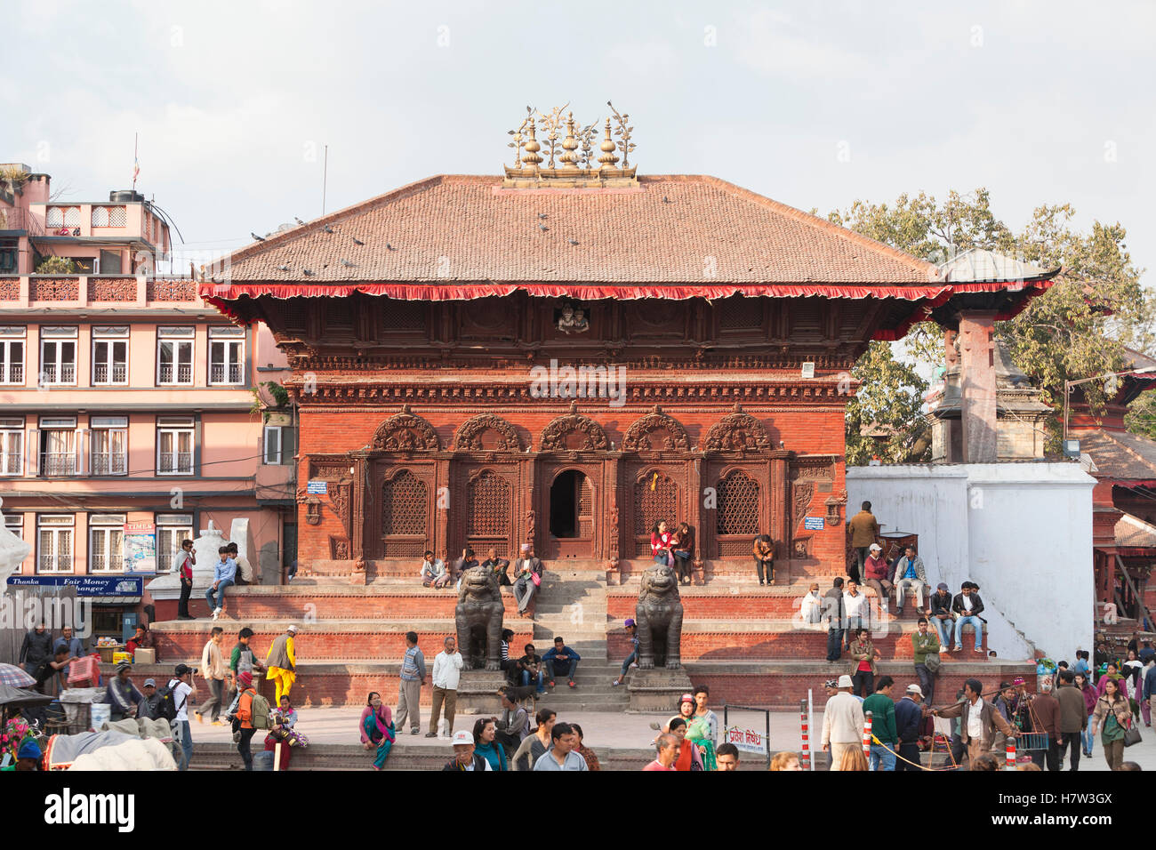 La Shiva Parvati temple à Durbar Square à Katmandou, Népal Photo Stock ...