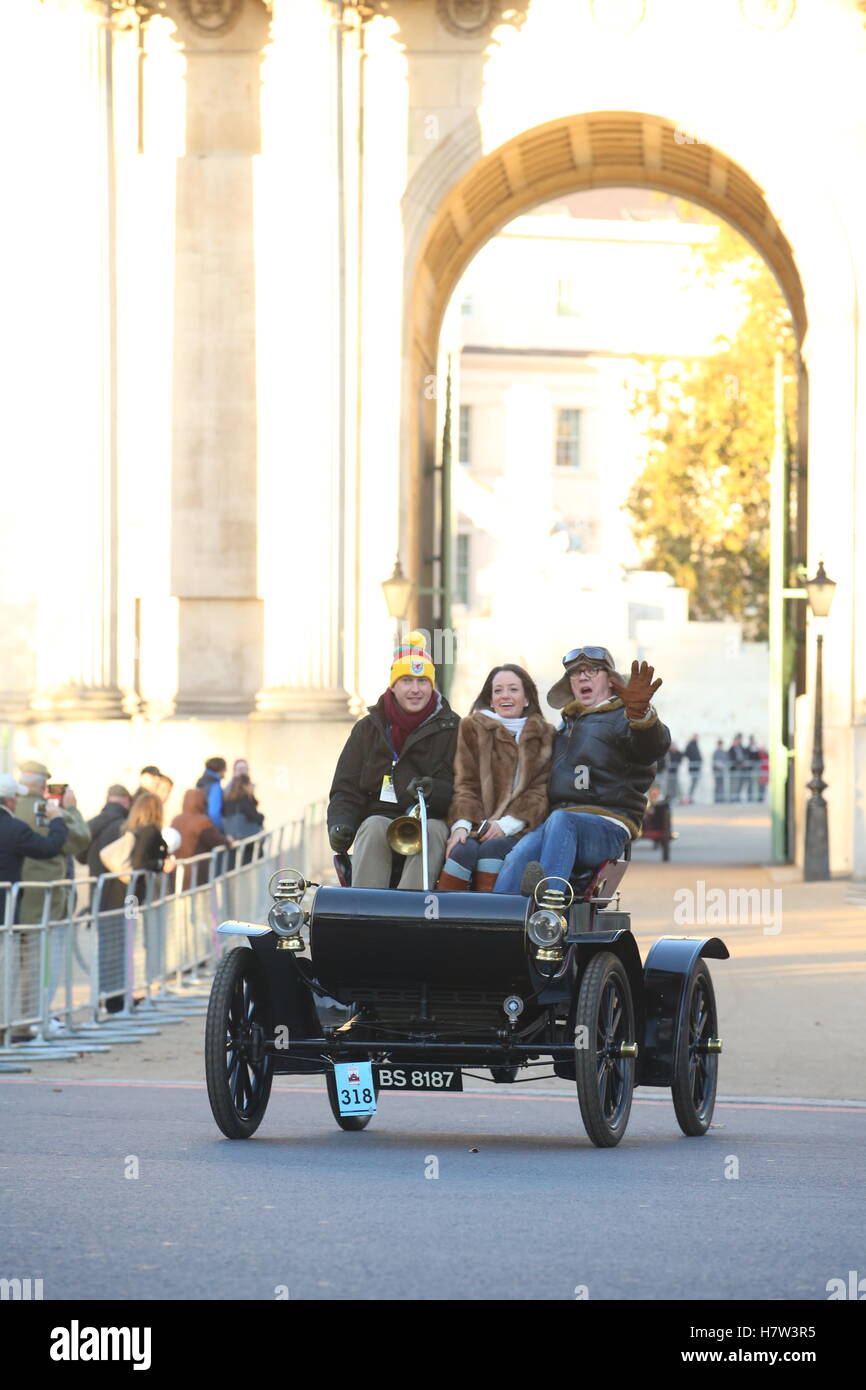 Mr malcolm barber Banque de photographies et d’images à haute ...