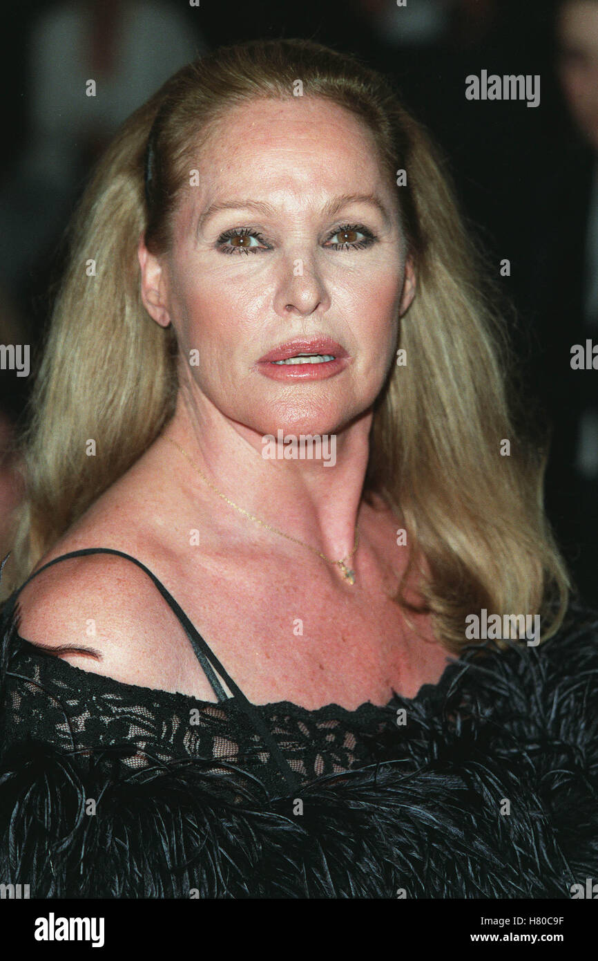 Actress ursula andress Banque de photographies et d’images à haute ...