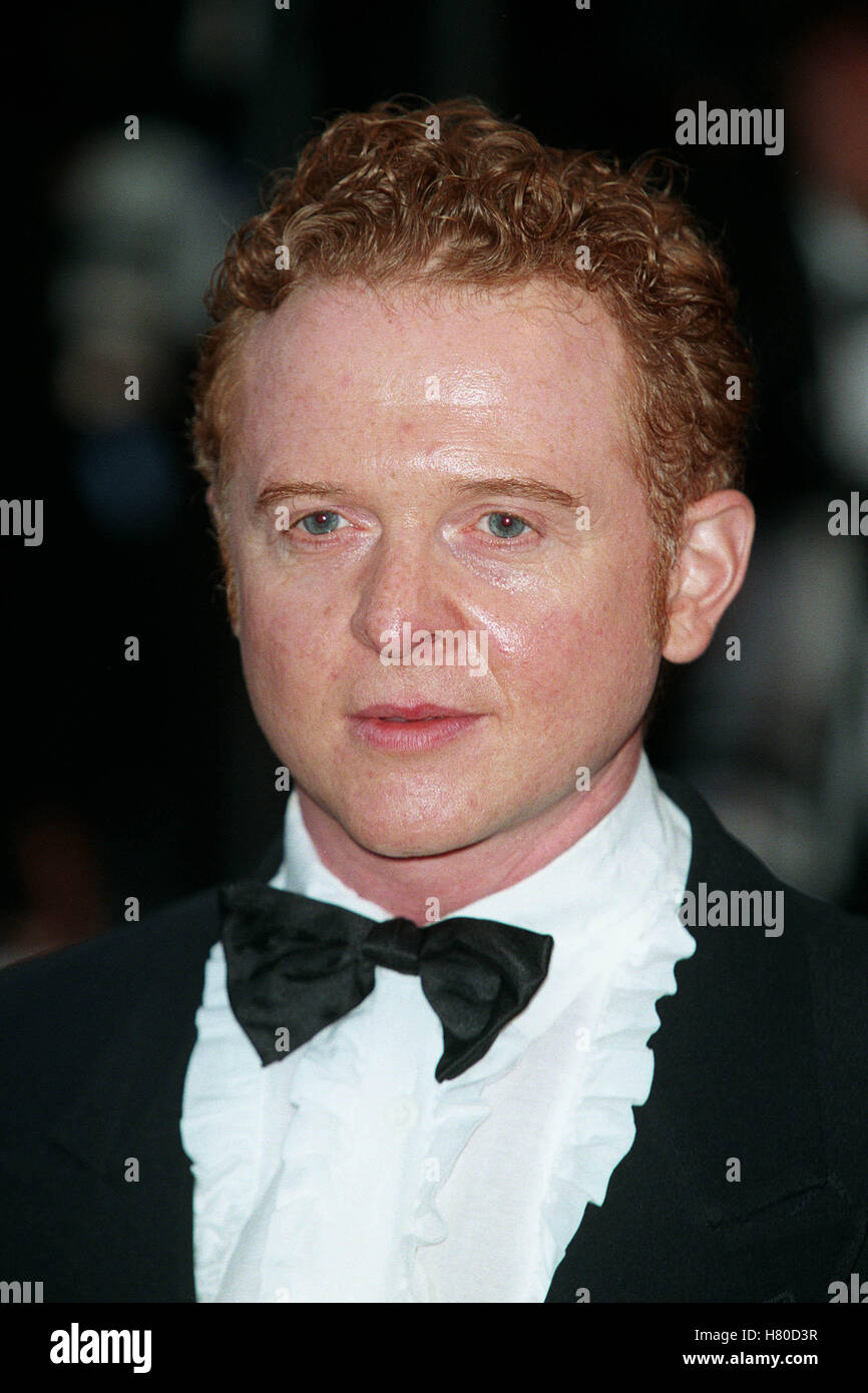Simply red singer mick hucknall Banque de photographies et d’images à ...